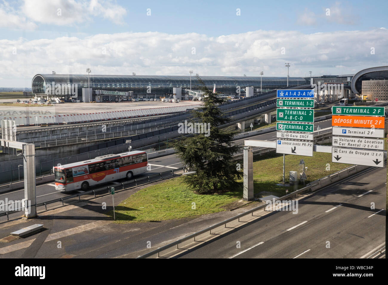 Roissy international airport hi-res stock photography and images - Alamy