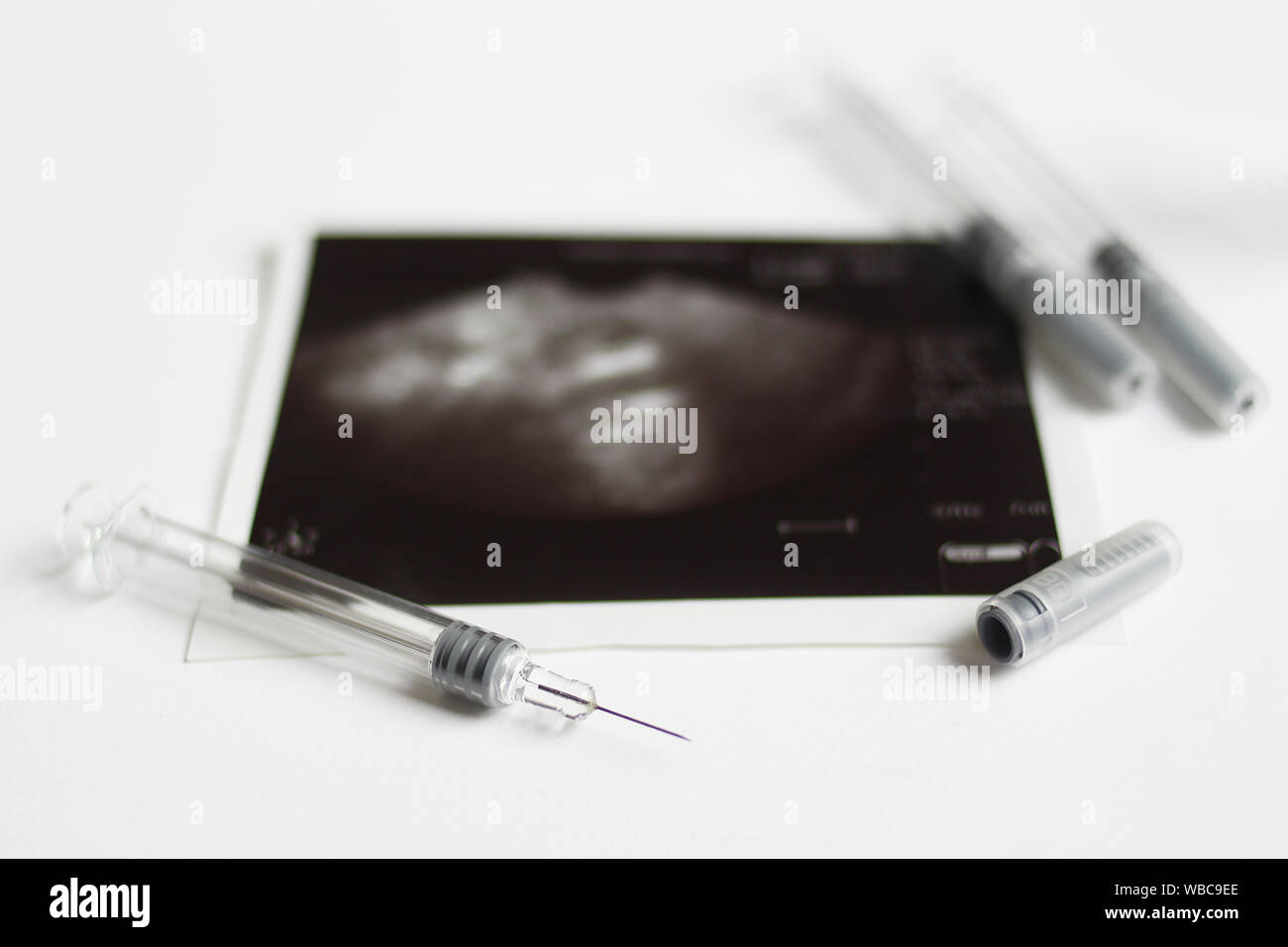 Assisted reproductive technology injection pen and small syringes with ...