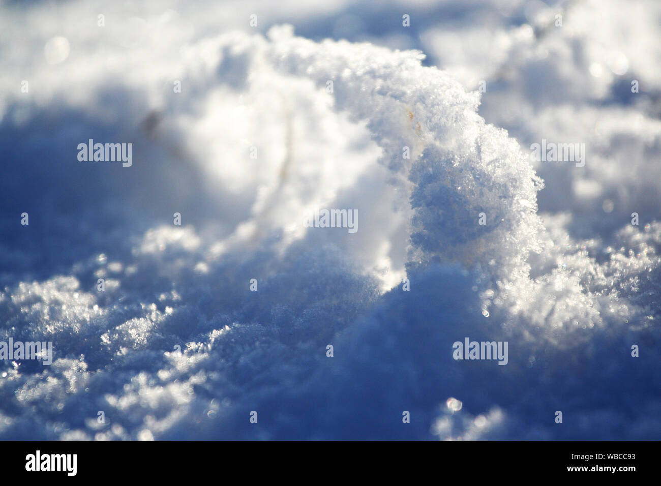 Natural ice sculptures hi-res stock photography and images - Alamy