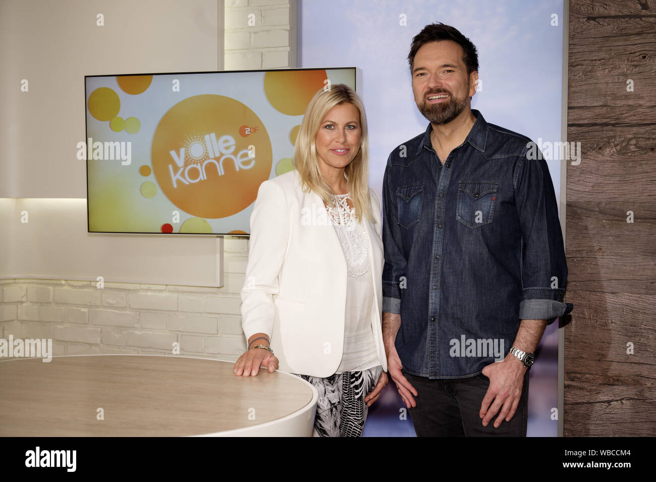 Cologne, Germany. 26th Aug, 2019. The presenters Nadine Krüger (l) and ...