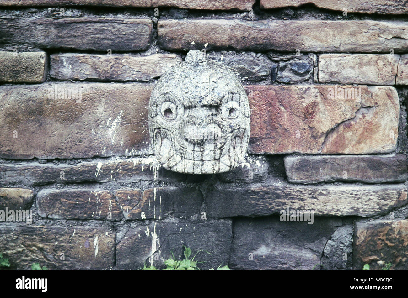 Im Tempelbezirk Chavin de Huantar in der Region Ancash in Peru, 1960er ...