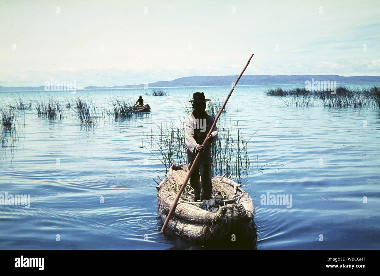 Einheimische am Titicacasee, Peru 1960er Jahre. Natives around Lake ...