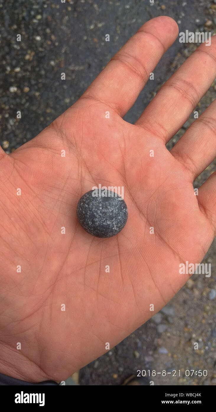 Black skin hand hi-res stock photography and images - Alamy