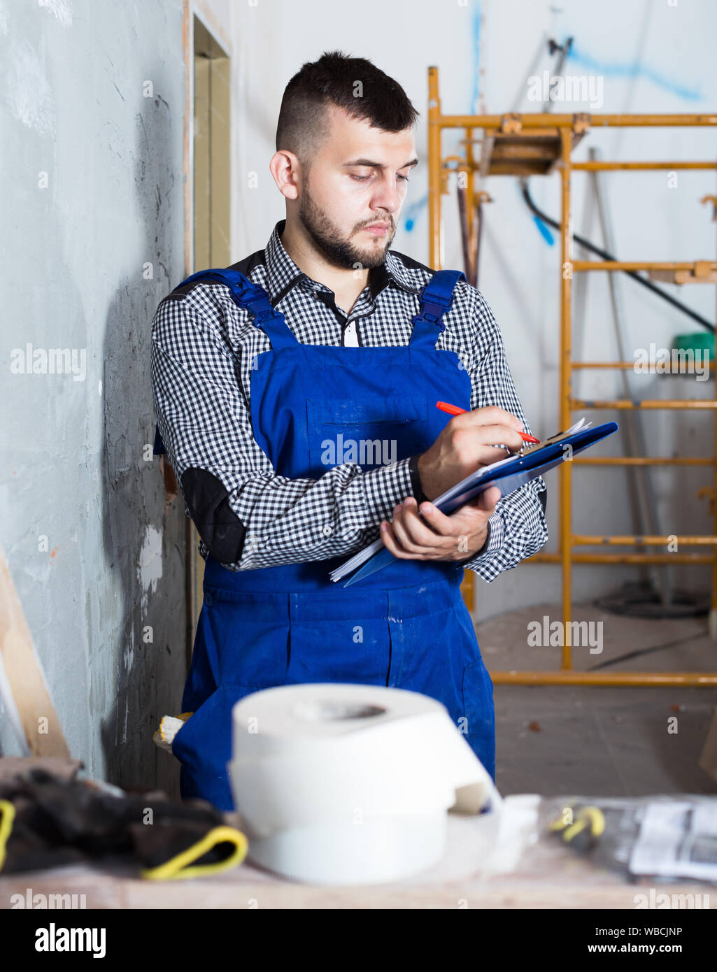 Craftperson hi-res stock photography and images - Alamy