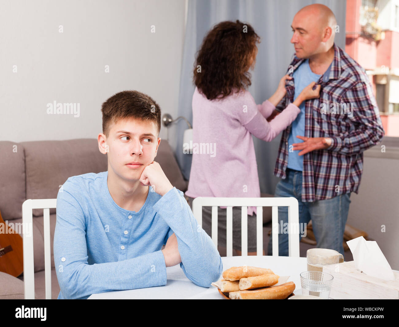 Desperate relatives hi-res stock photography and images - Alamy
