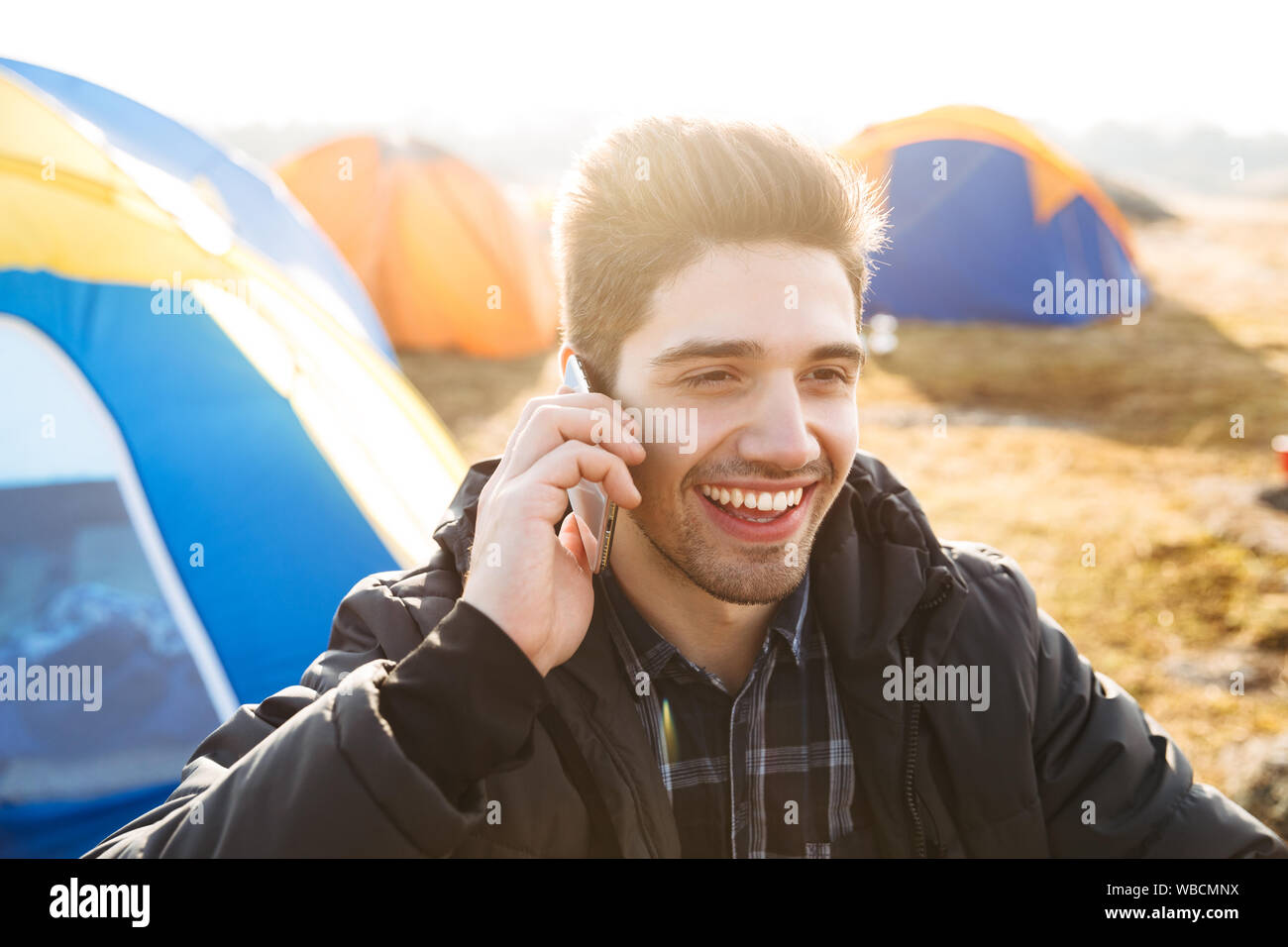 Extreme camping mobile phone hi-res stock photography and images - Alamy