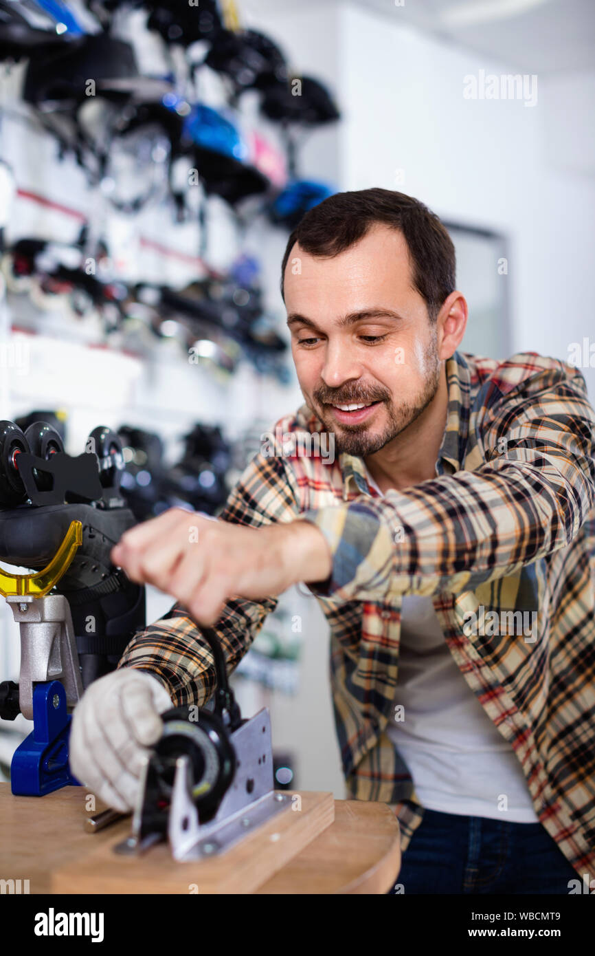 Fixing rollers hi-res stock photography and images - Alamy