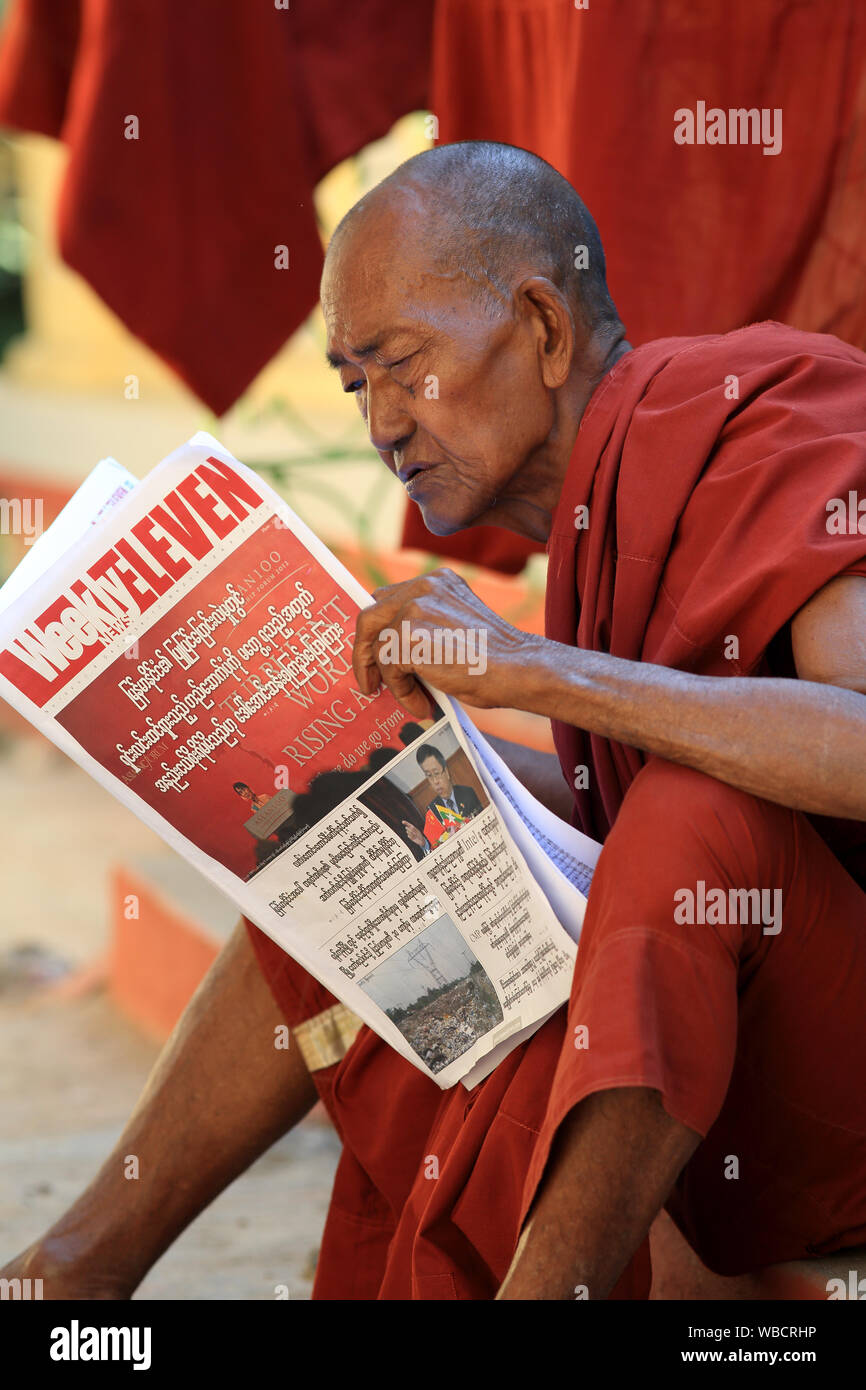 Burmese Buddhist monk in Amarapura, Myanmar Stock Photo - Alamy