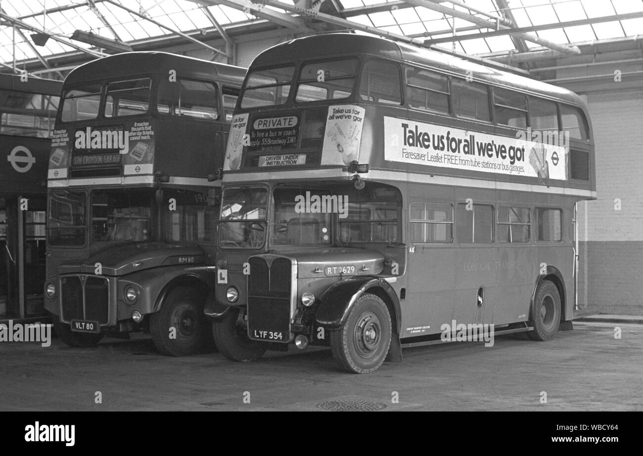 Croydon buses hi-res stock photography and images - Alamy