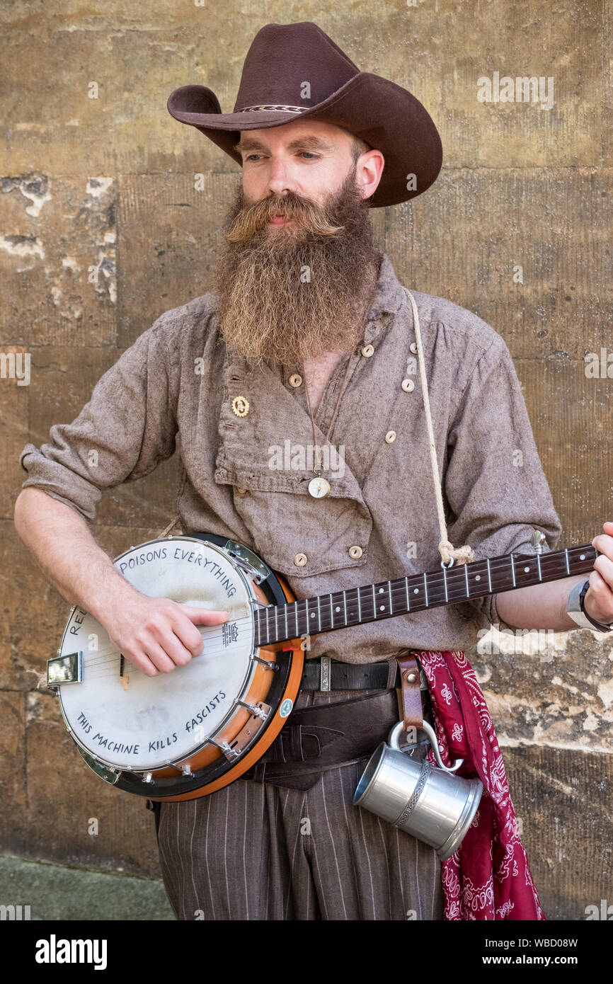 Man Playing Banjo Stock Photos & Man Playing Banjo Stock Images - Alamy