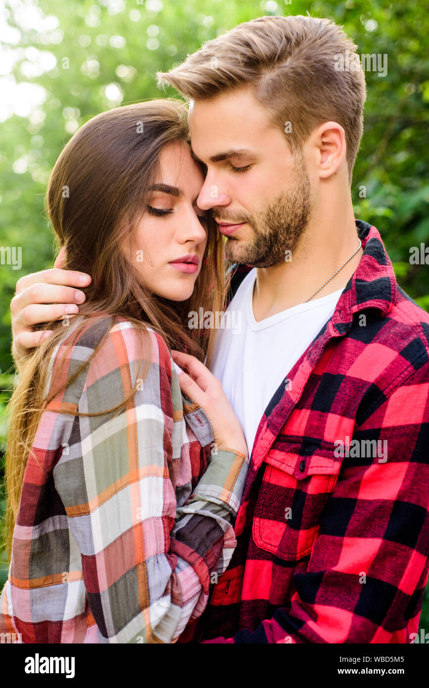 Cute People Cuddling Pictures