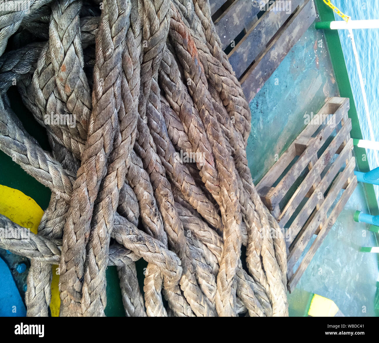 The sea rope on the deck of the ship Stock Photo - Alamy