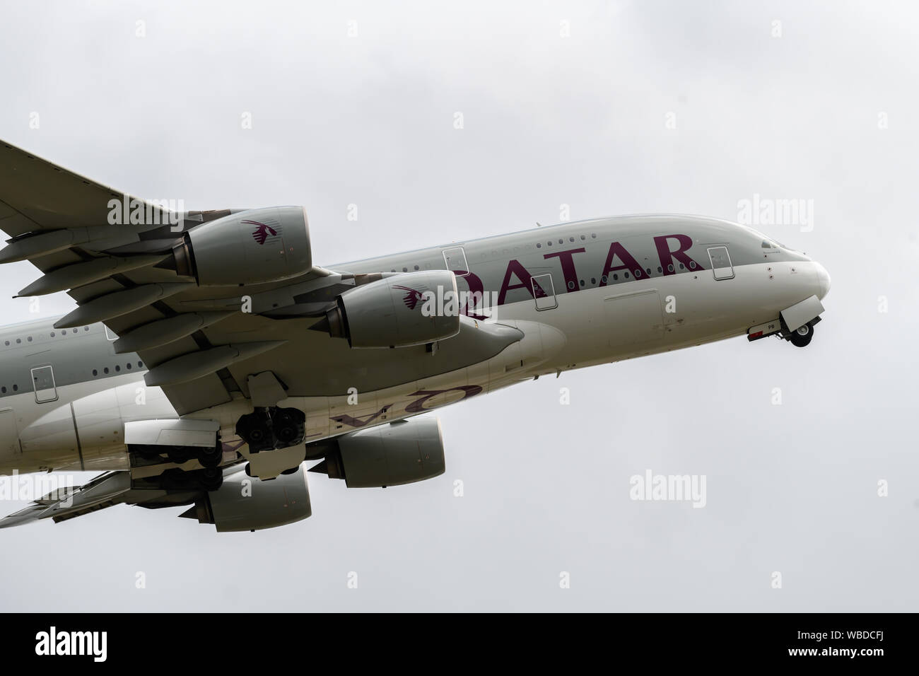Qatar Airlines Airbus A380 Stock Photo - Alamy