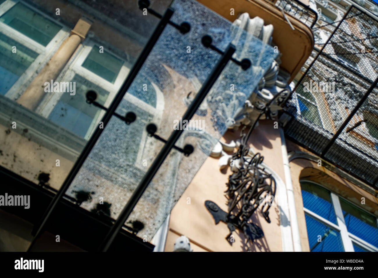 Cracked Glass Canopy of old residential Building Stock Photo - Alamy