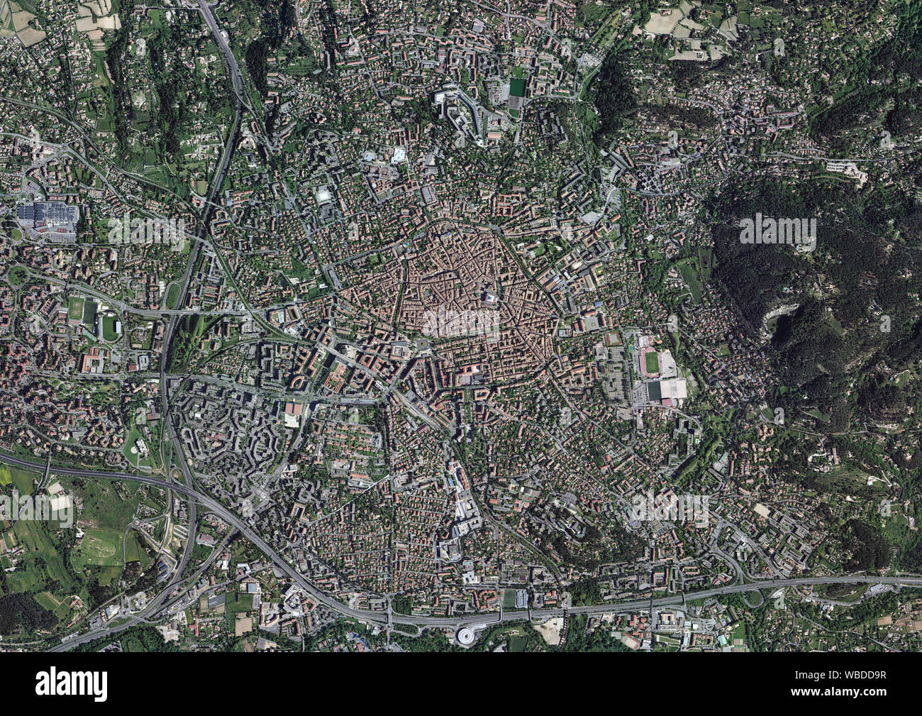 Aix en provence city aerial hi-res stock photography and images - Alamy