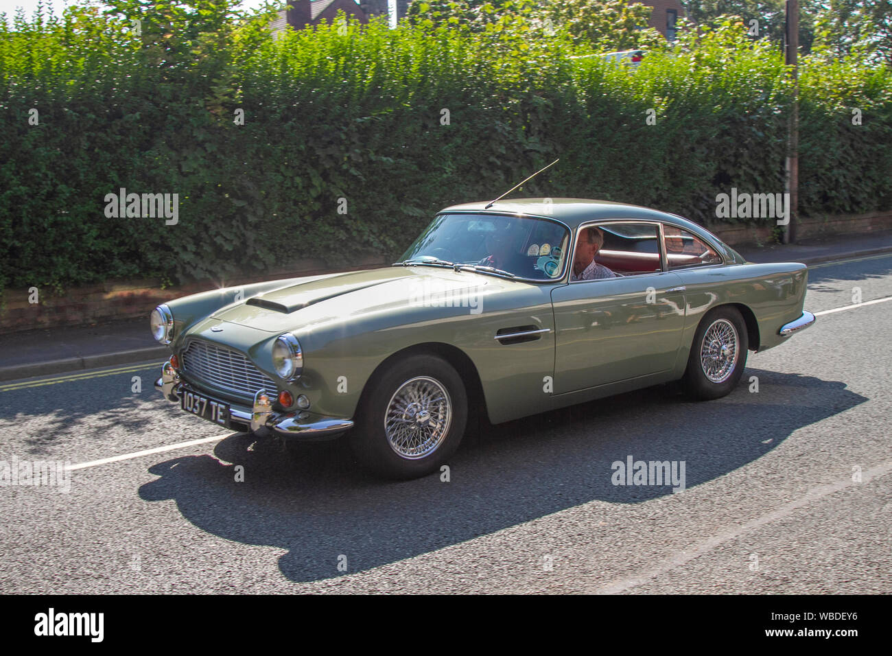 1962 60s British racing green 3670cc Aston Martin DB4 vintage super ...