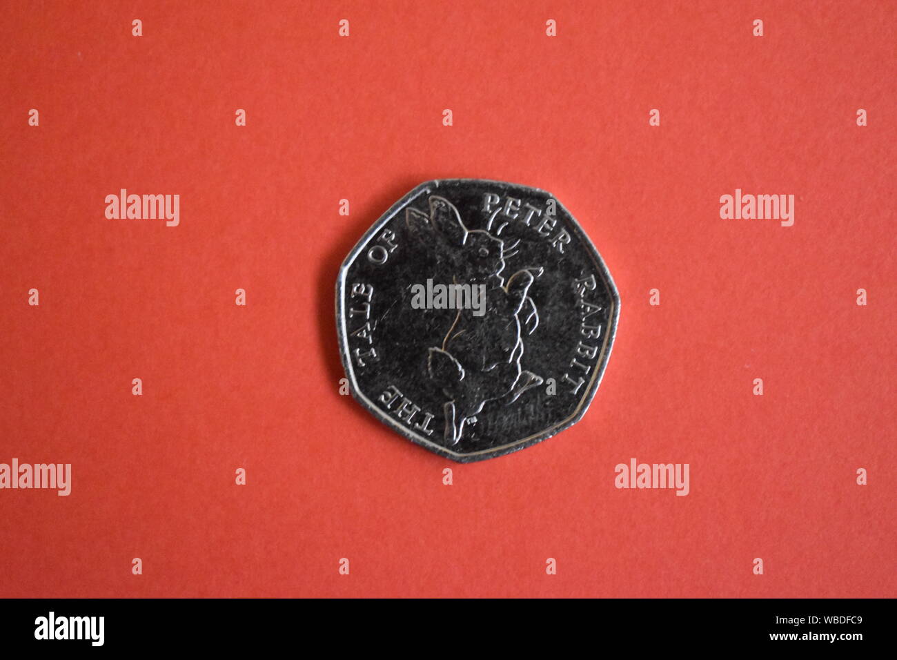 Silver coins cartoon hi-res stock photography and images - Alamy