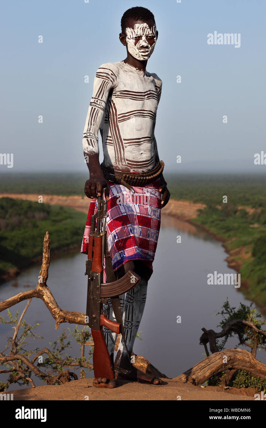 Warrior of the Karo tribe in the village Dus, Lower Omo Valley ...