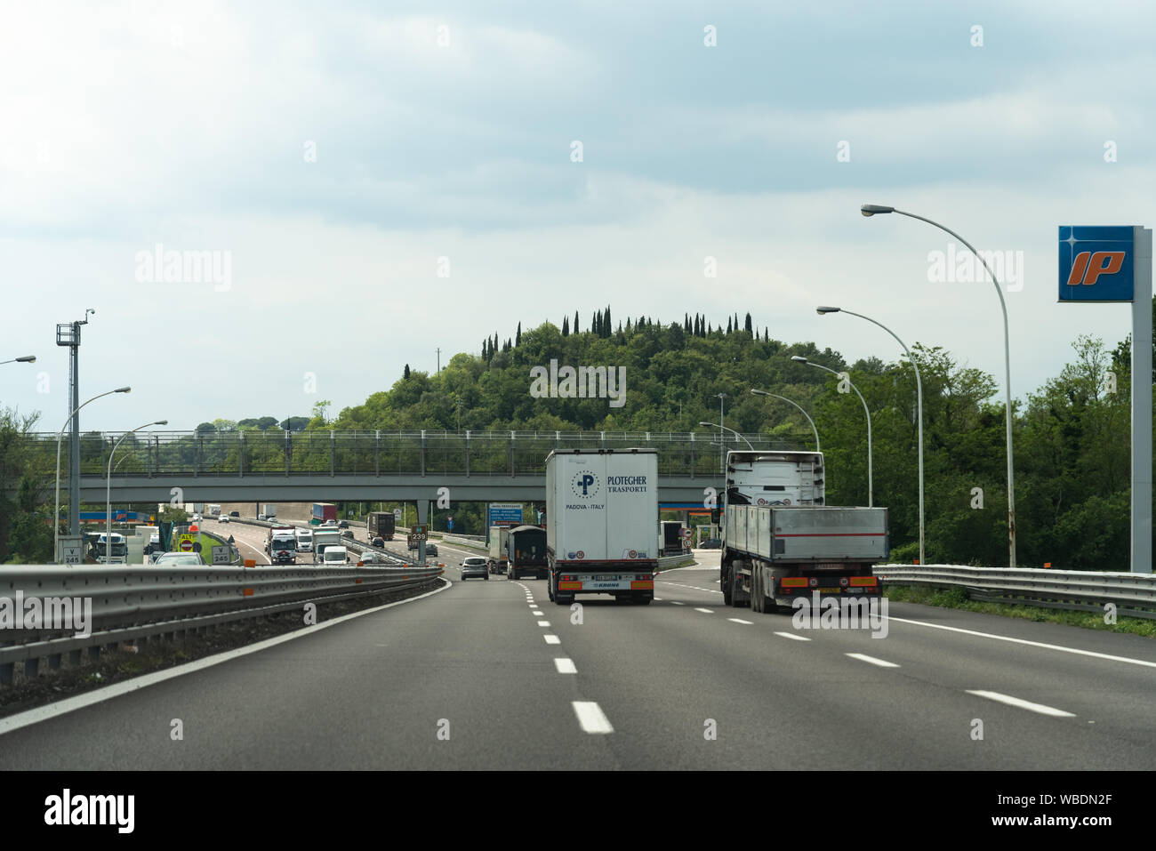 Europe highway hi-res stock photography and images - Alamy