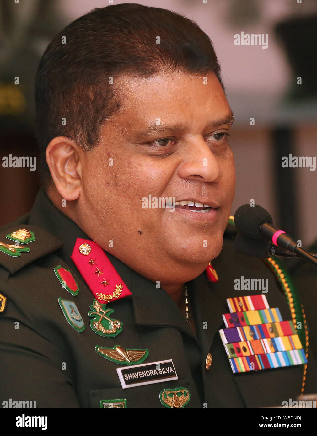 Sri lanka army commander lt hi-res stock photography and images - Alamy