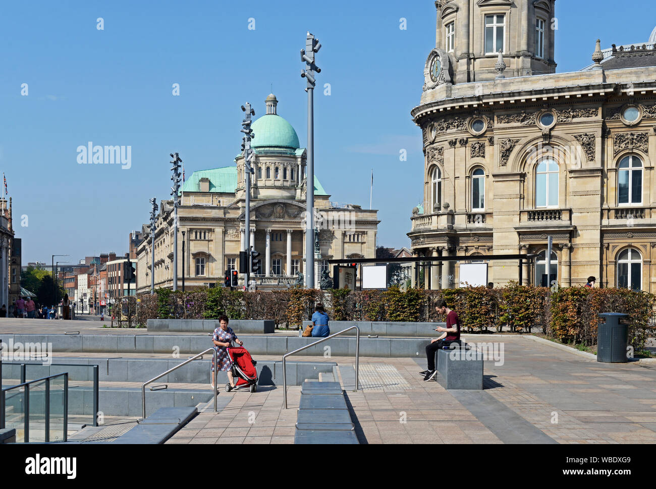 City Hall and Maritime Museum, in Queen Victoria Square, Hull, East ...