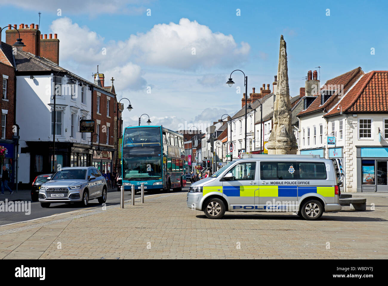 Selby town centre shops hi-res stock photography and images - Alamy