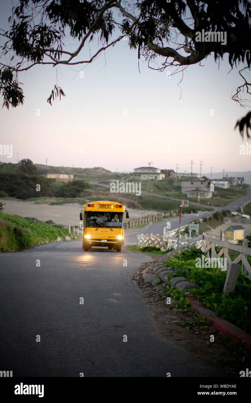 Setting suns into road hi-res stock photography and images - Alamy
