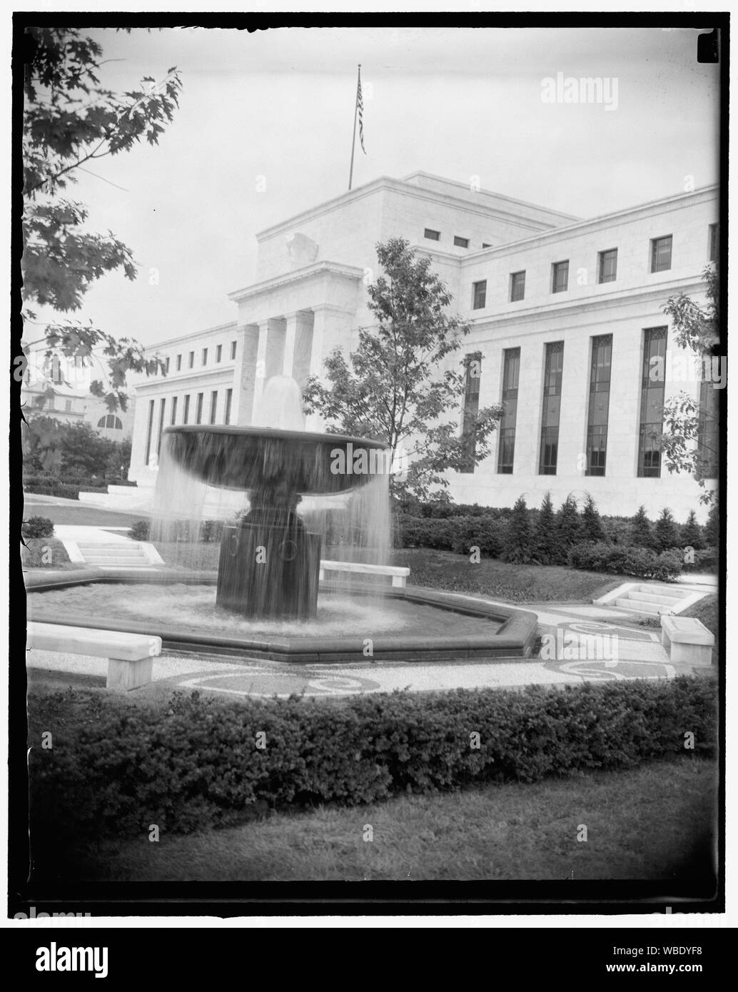 Modern building fountain in Black and White Stock Photos & Images - Alamy