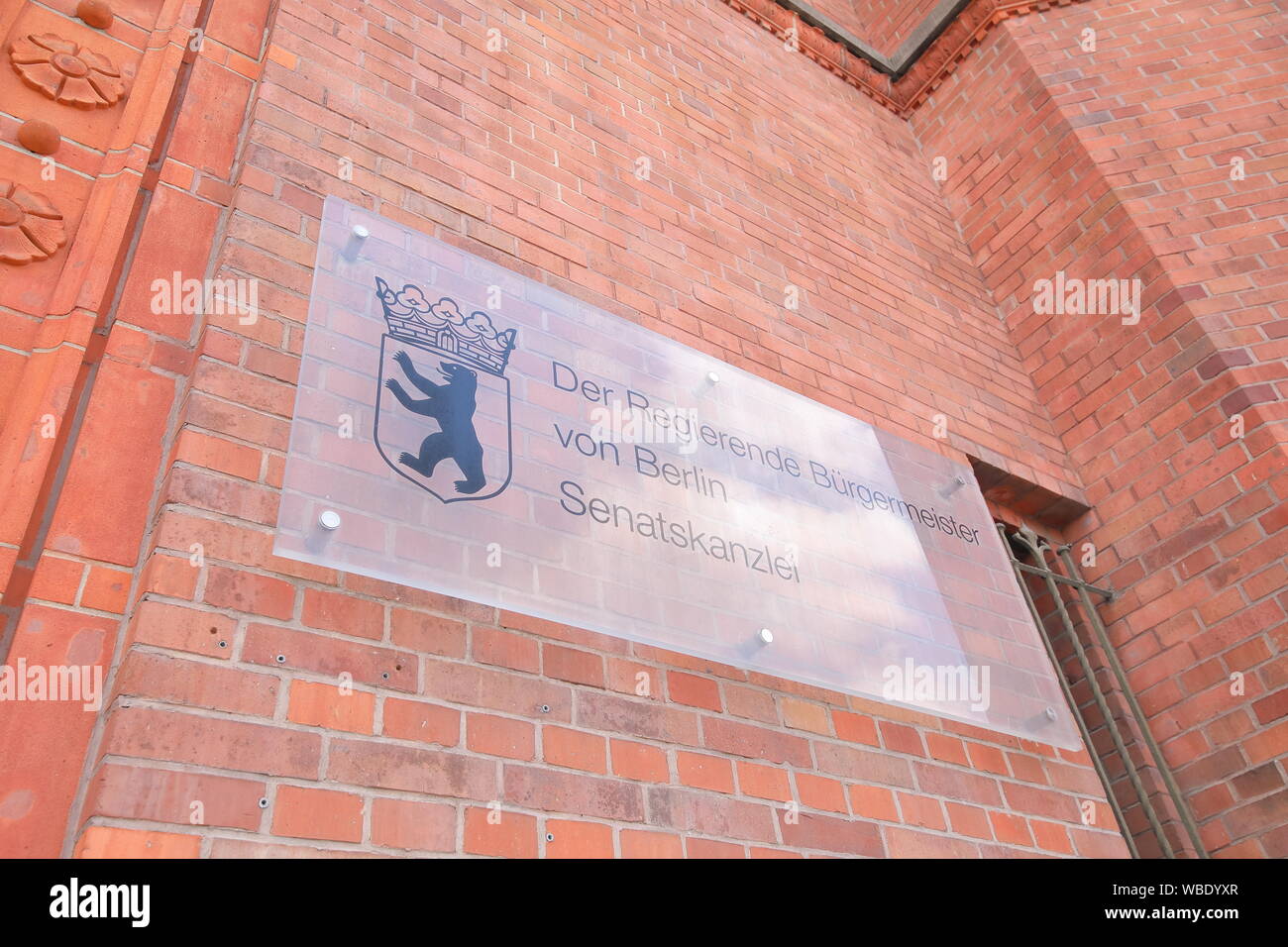 Rathaus logo hi-res stock photography and images - Alamy