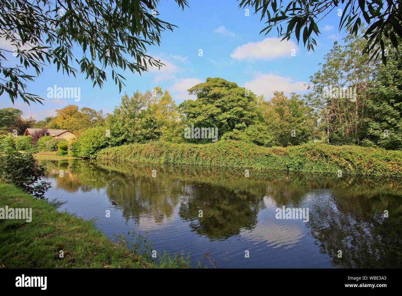 Leeds Liverpool Canal, Maghull, Merseyside Stock Photo - Alamy