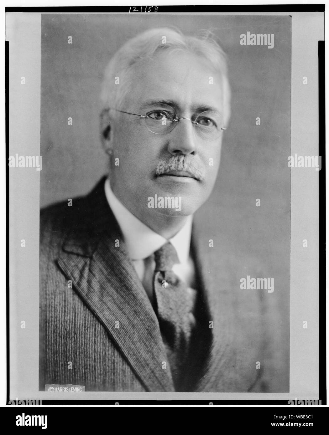 Frank A. Vanderlip, head-and-shoulders portrait, facing slightly right ...