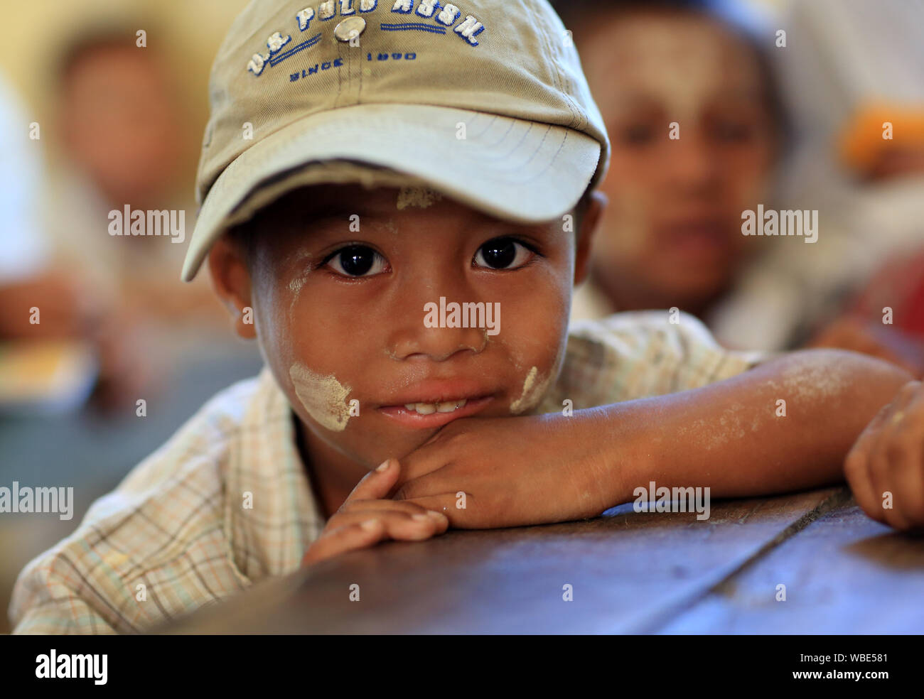 Thanaka myanmar student hi-res stock photography and images - Alamy