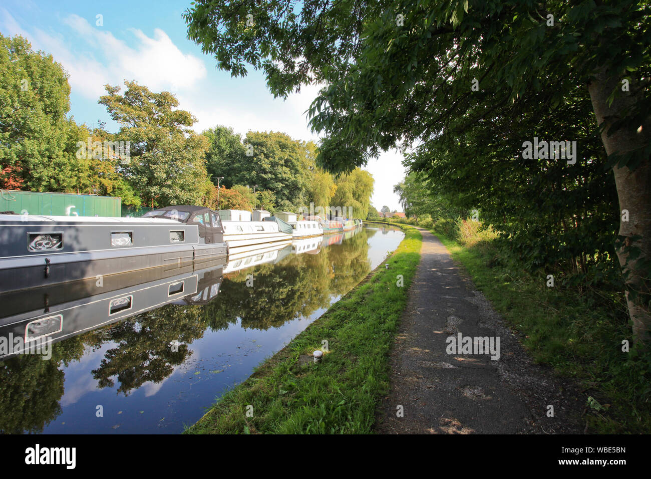 Leeds Liverpool Canal, Maghull, Merseyside Stock Photo - Alamy