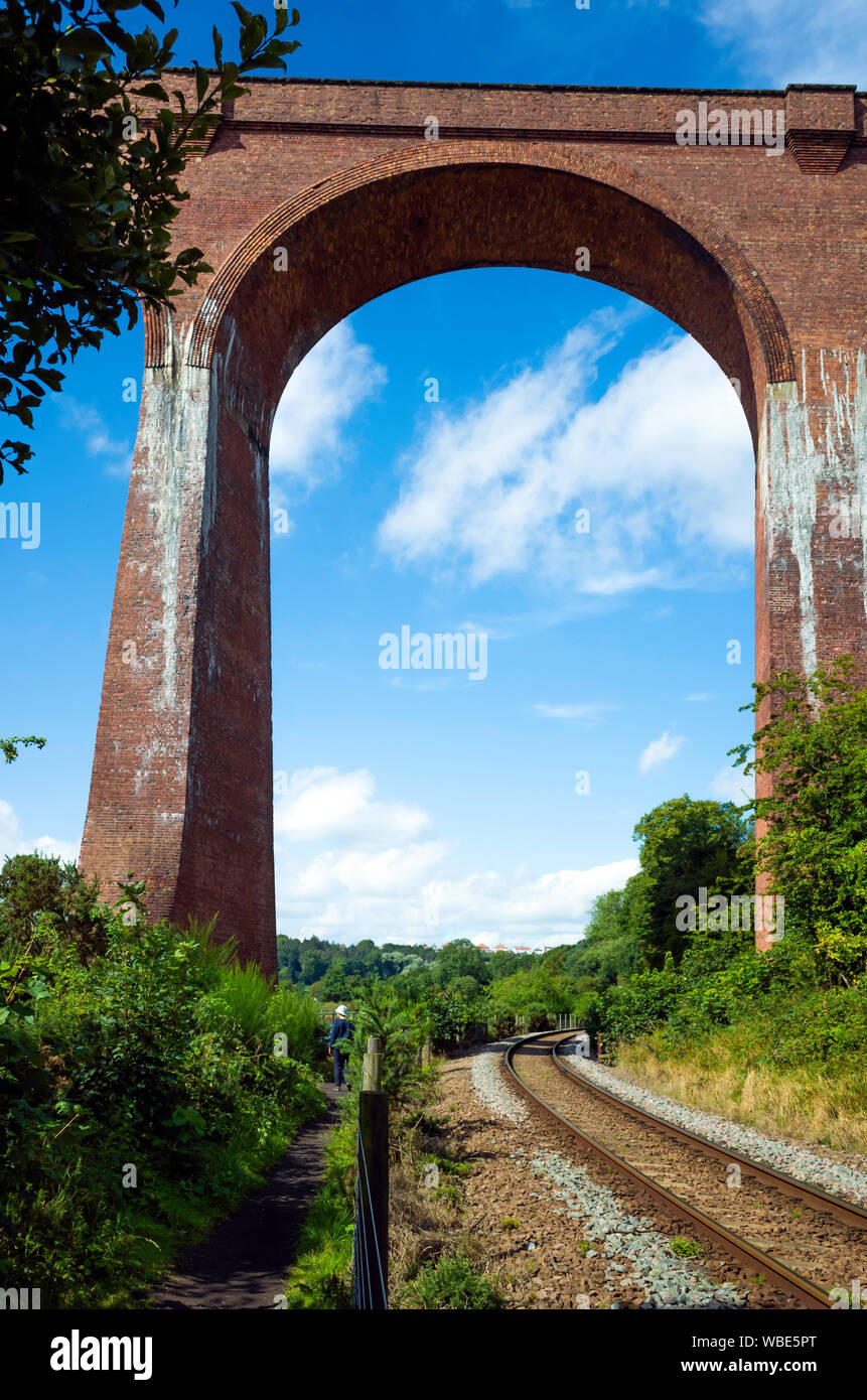 Scarborough and whitby railway hi-res stock photography and images - Alamy