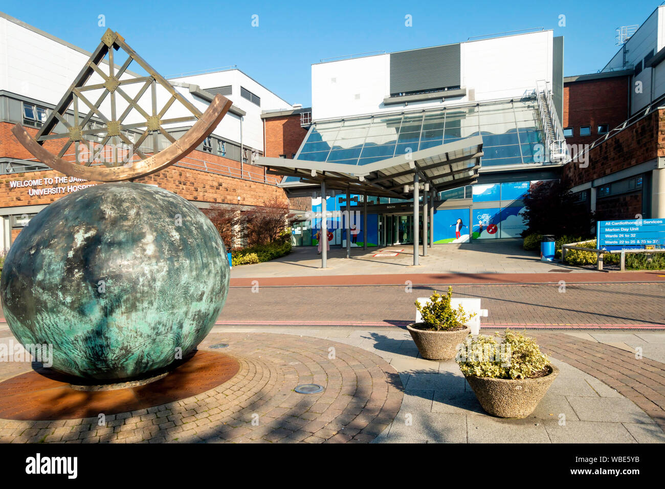 The South Entrance of The James Cook University Hospital Middlesbrough ...