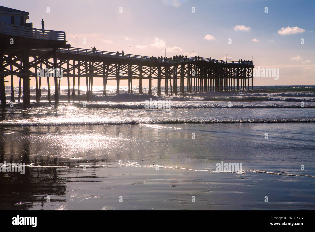 Crystal Pier at Pacific Beach San Diego Stock Photo - Alamy