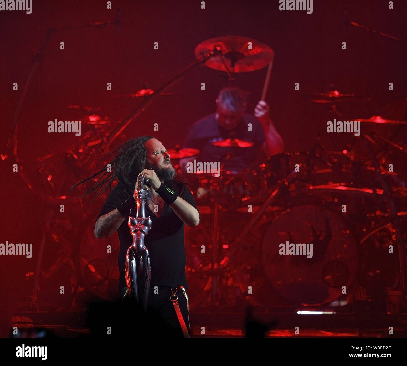 Jonathan davis lead singer in hi-res stock photography and images - Alamy