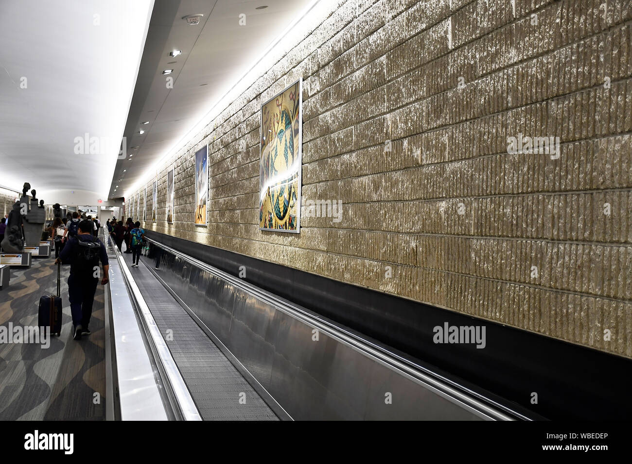 Atlanta airport ground transportation hi-res stock photography and ...