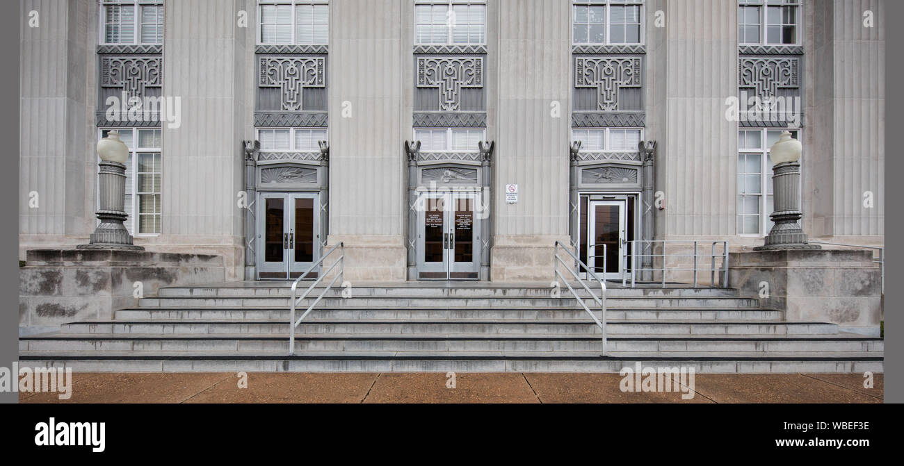 Front entrance. Art Deco style Federal Building & U.S. Courthouse ...