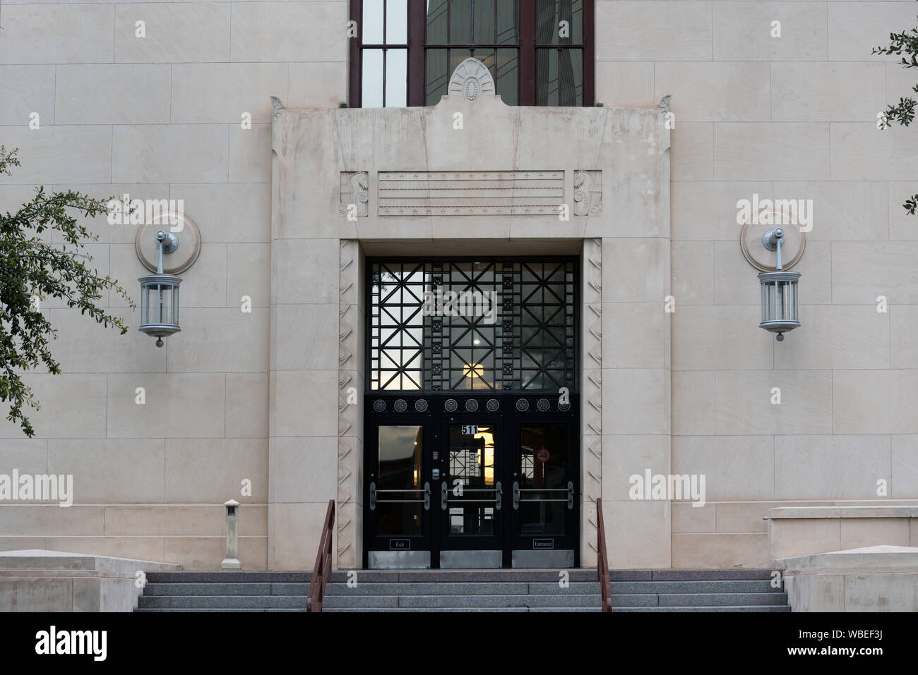 Front entrance. U.S. Courthouse, El Paso, Texas Stock Photo - Alamy
