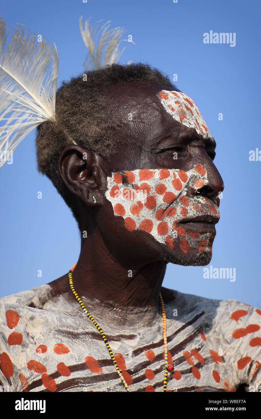 Warrior of the Karo tribe in the village Dus, Lower Omo Valley ...