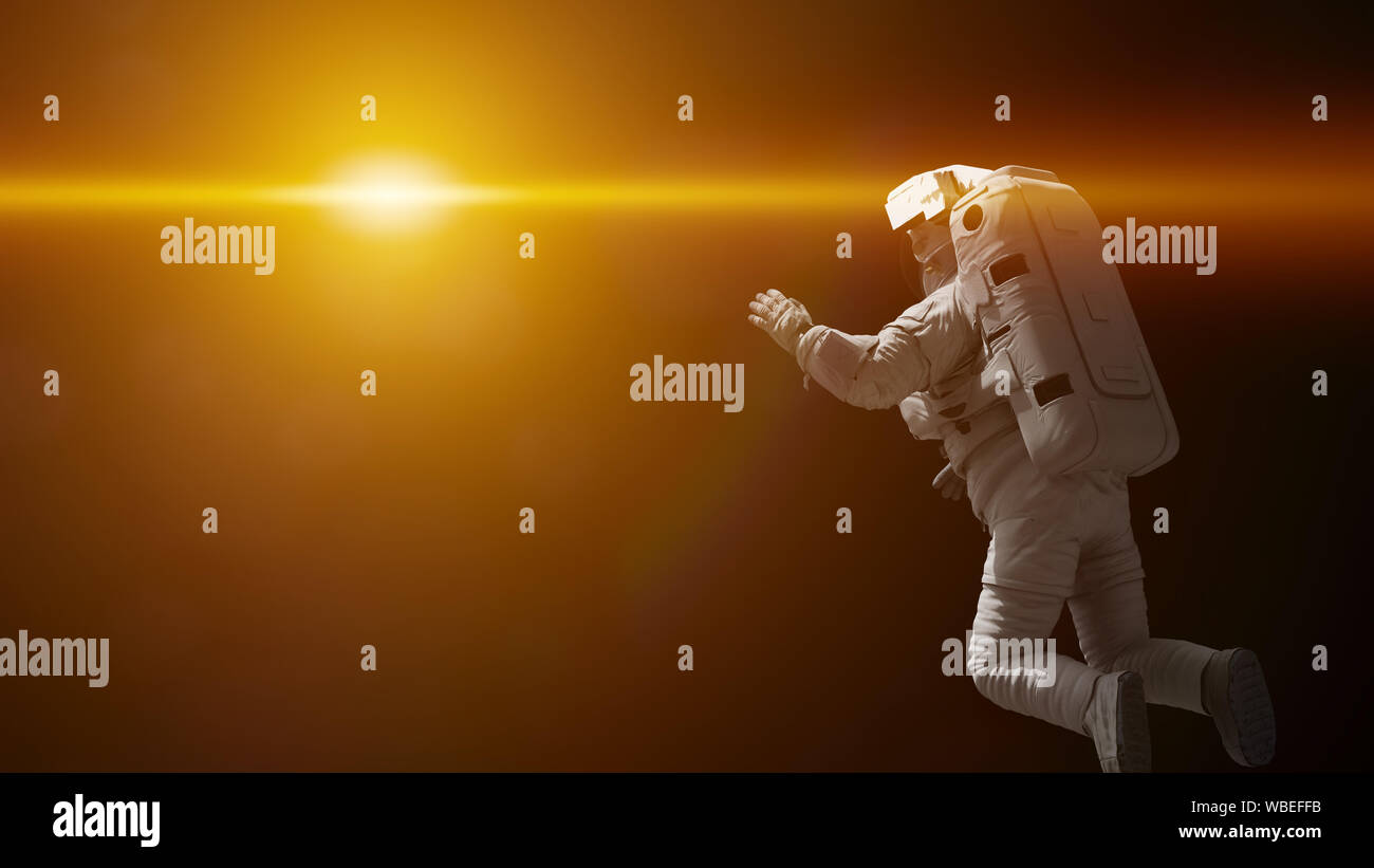Flying towards the sun hi-res stock photography and images - Alamy