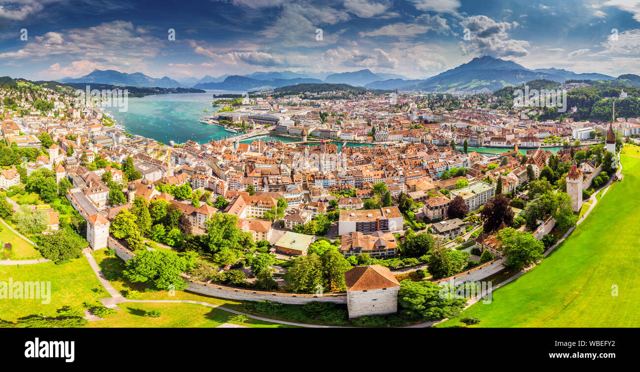 Historic city center of Lucerne with famous Chapel Bridge and lake ...