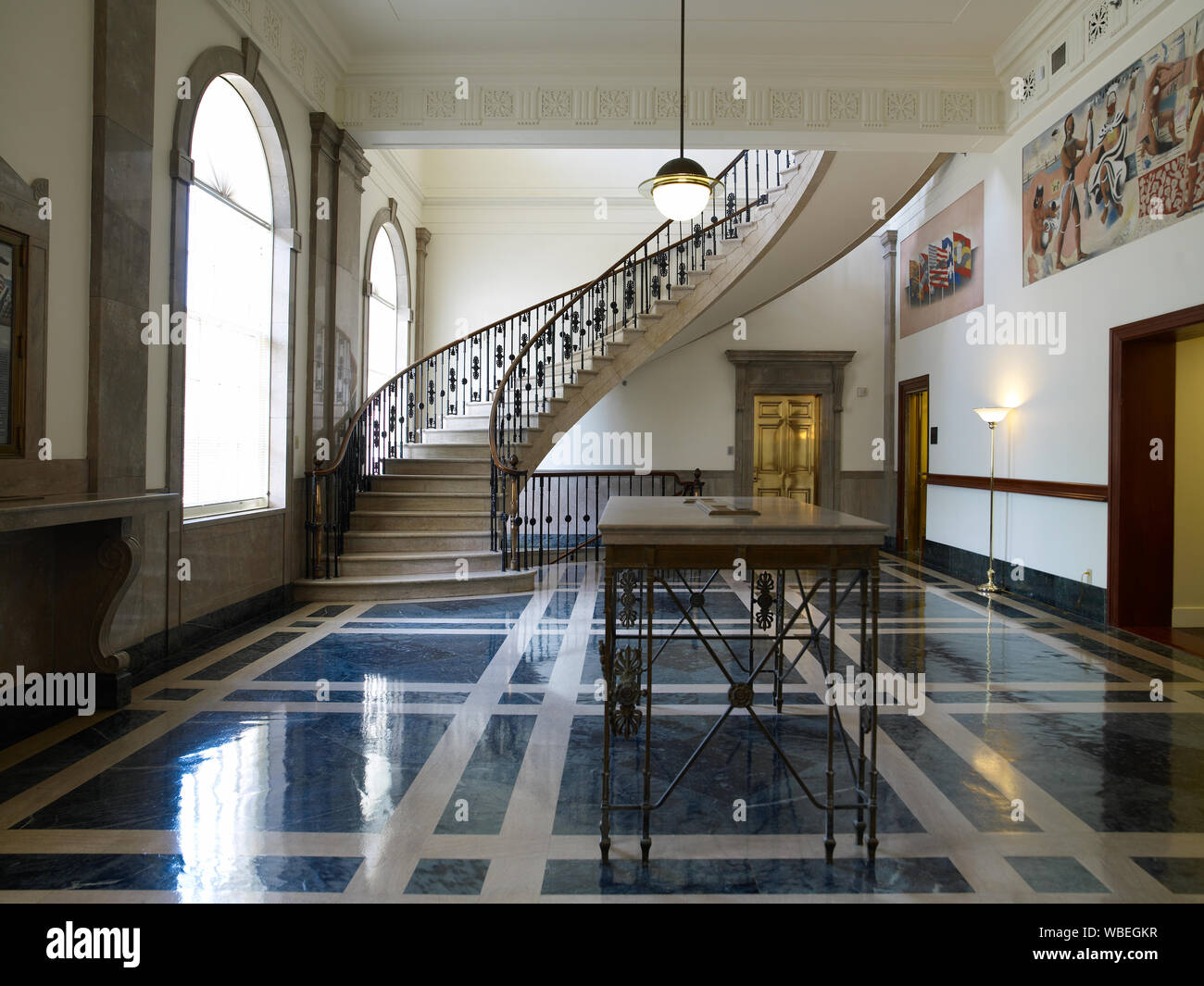 Full lobby, U.S. Courthouse, Tallahassee, Florida Stock Photo - Alamy