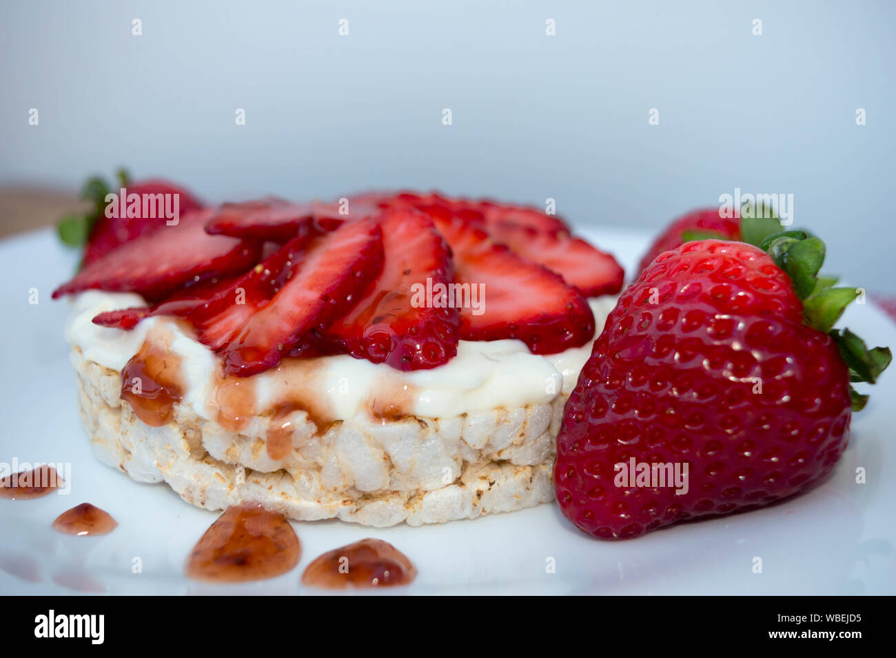 Rice crackers sweet topping hi-res stock photography and images - Alamy