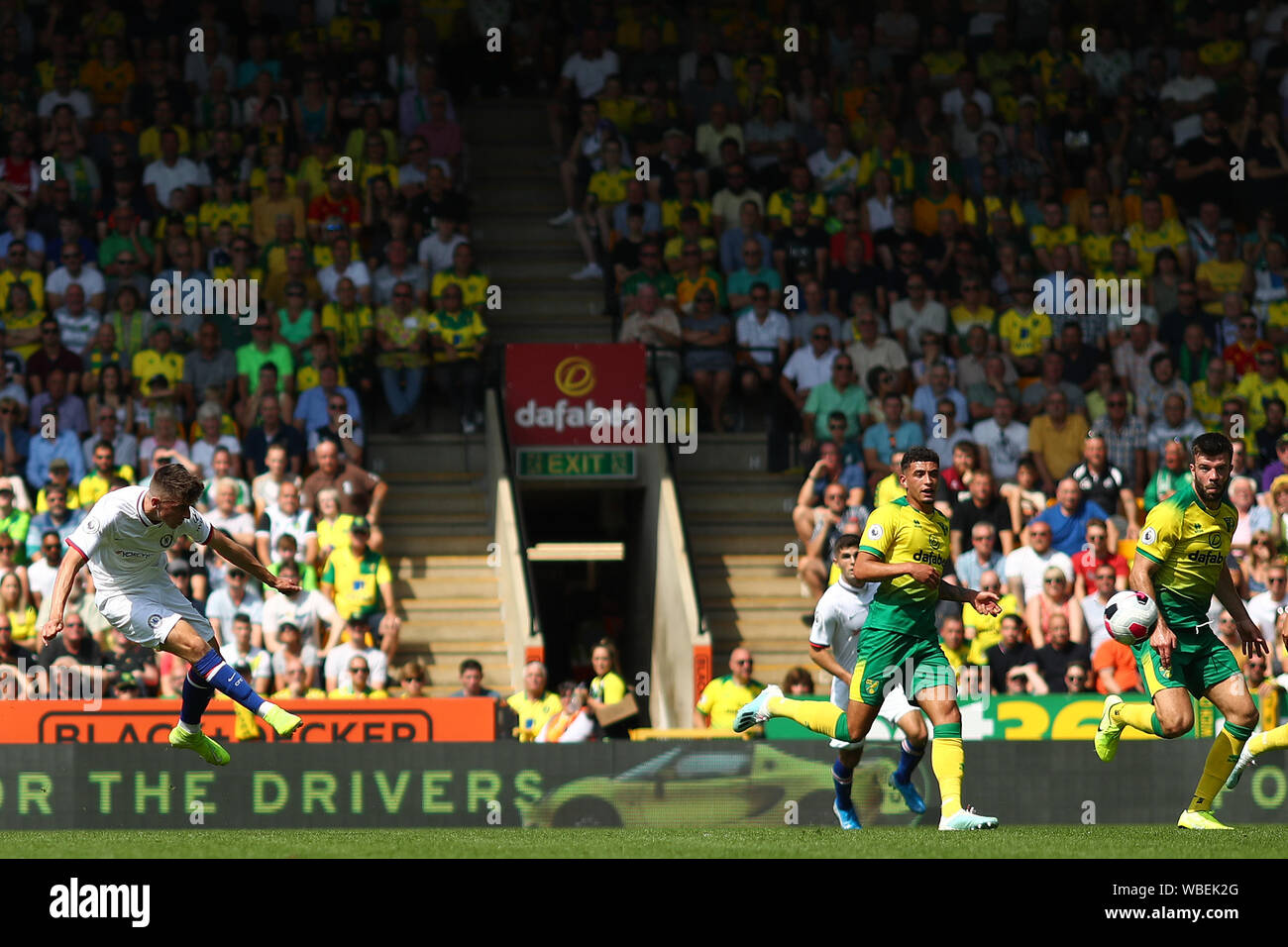 Mason mount goal hi-res stock photography and images - Alamy