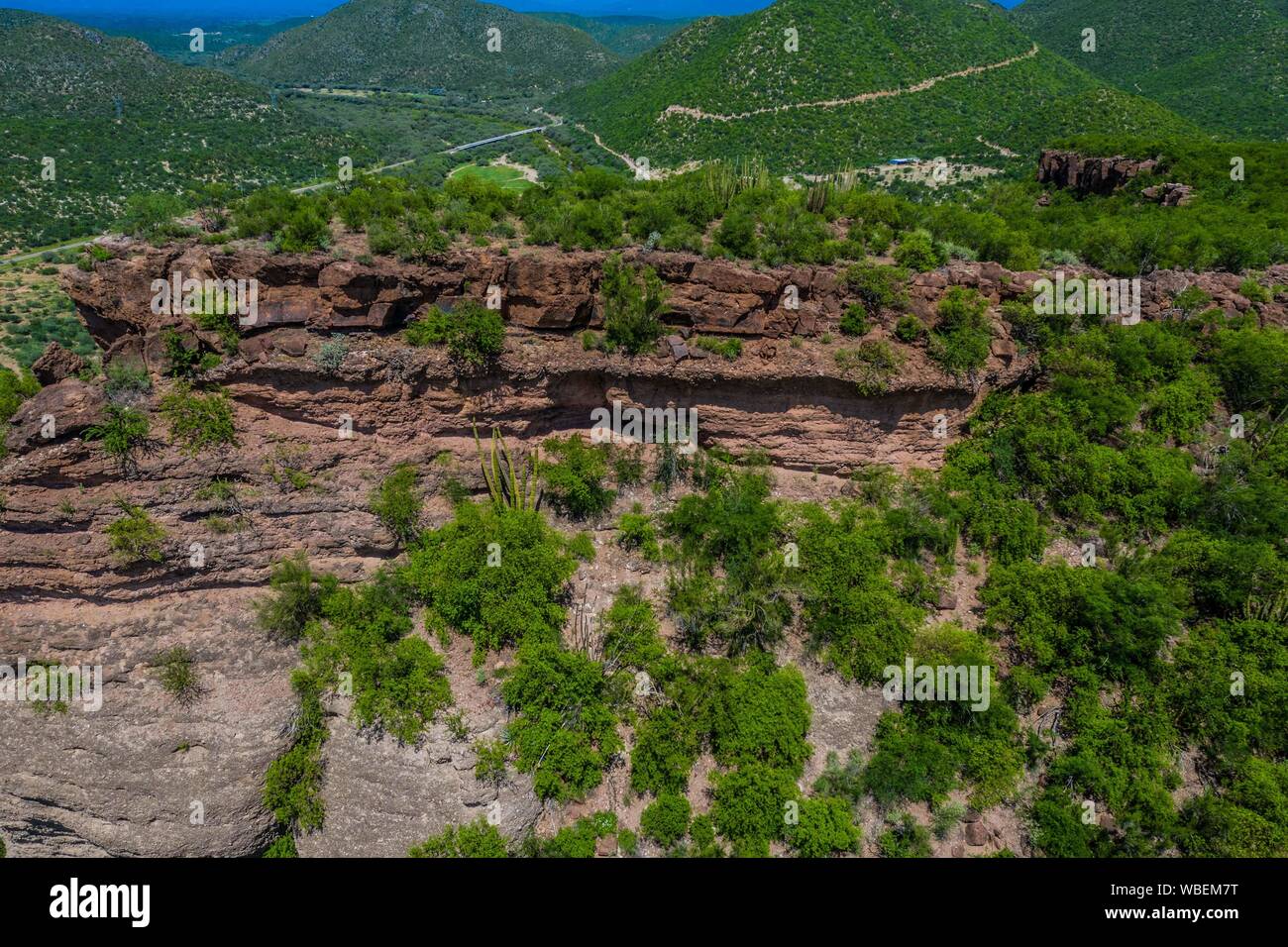 Rocas en el rio hi-res stock photography and images - Alamy