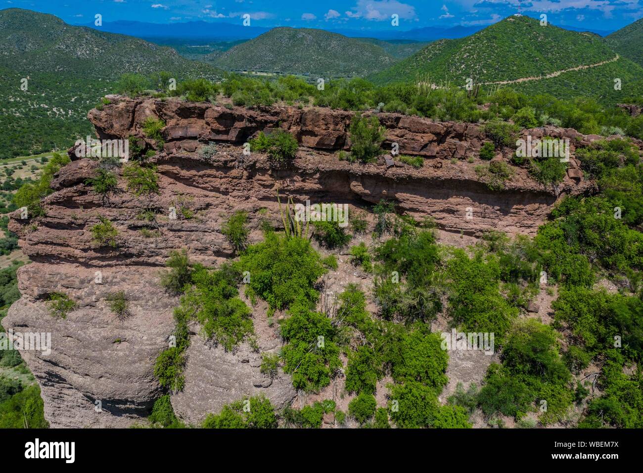 Rocas en el rio hi-res stock photography and images - Alamy