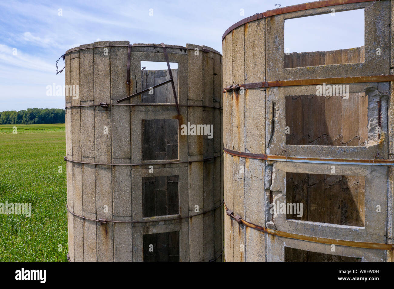 Concrete stave hi-res stock photography and images - Alamy