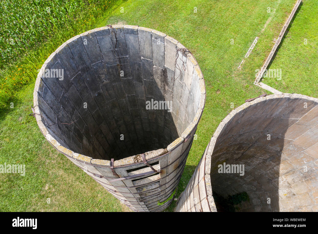 Concrete grain silo hi-res stock photography and images - Alamy